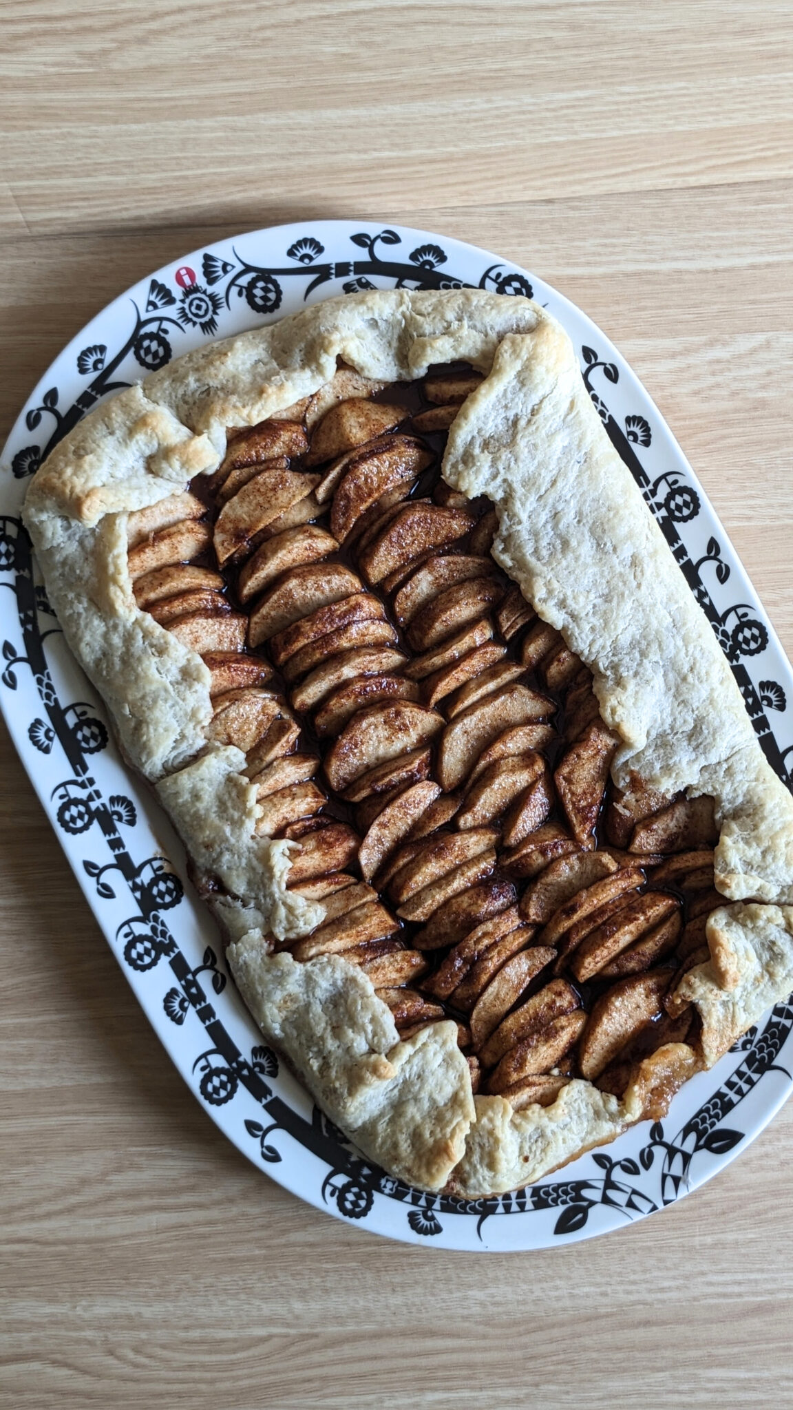 Omenapiirakka: Easy Finnish Apple Pie Recipe - Sisu Homemaker