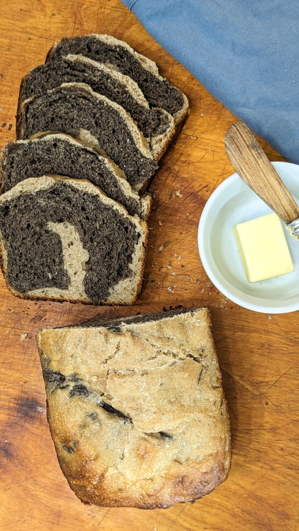 Flavorful Sourdough Marble Rye Sandwich Bread Recipe - Sisu Homemaker