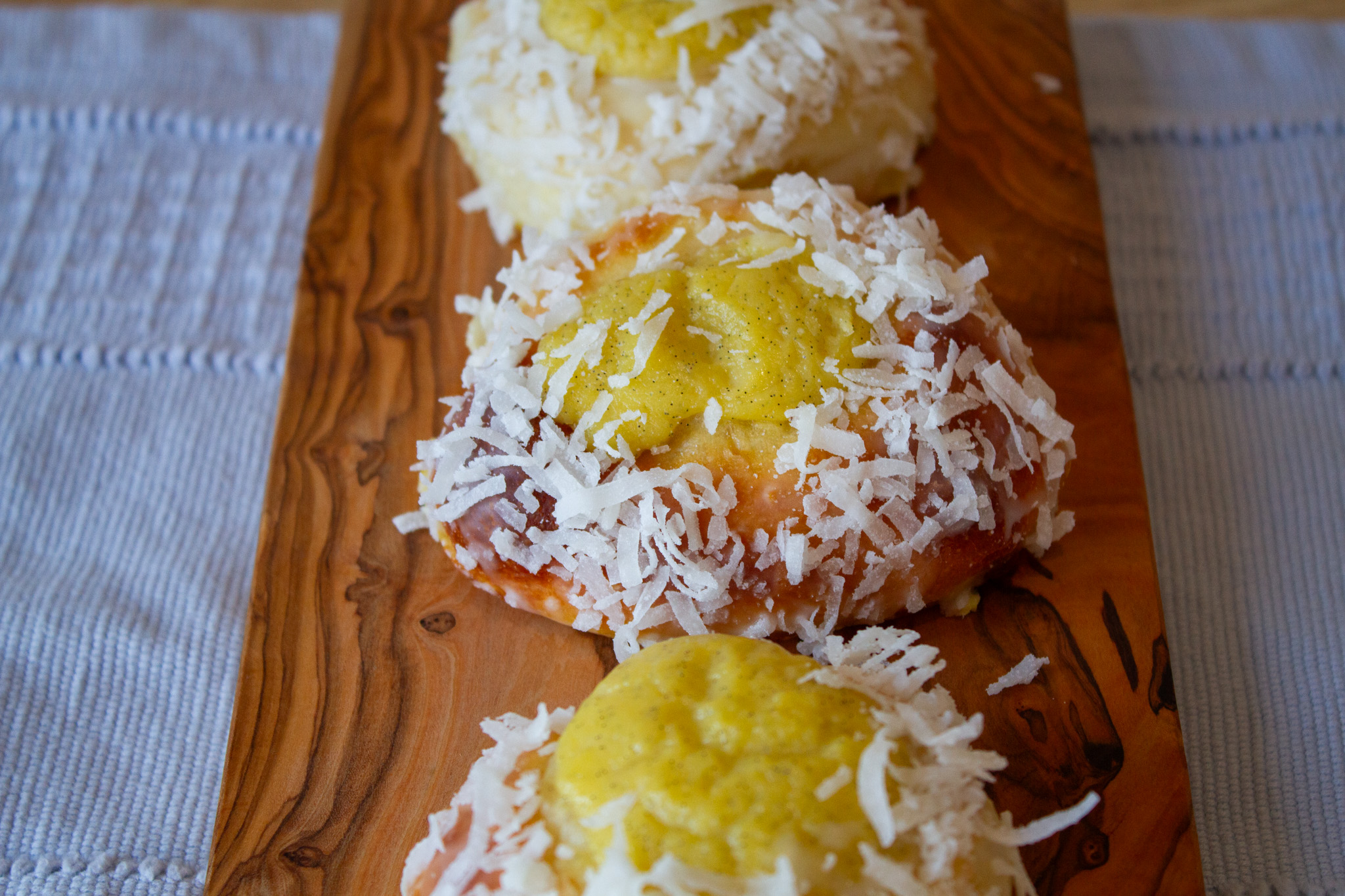 Norwegian Custard Buns (Skolebrod) - Sisu Homemaker