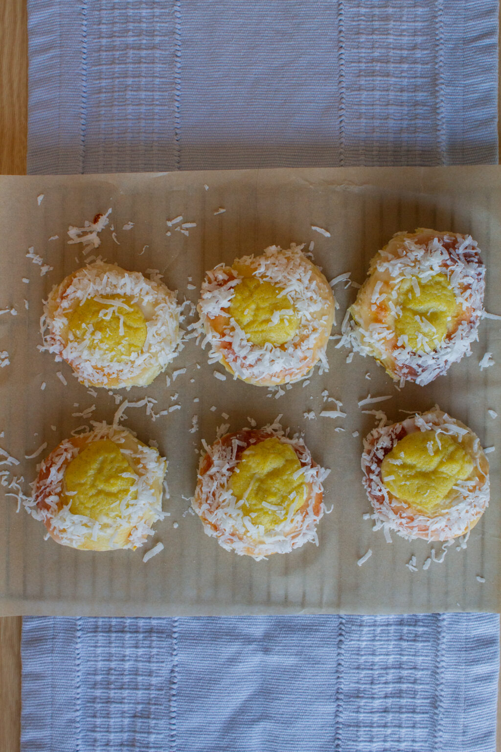 Norwegian Custard Buns (Skolebrod) - Sisu Homemaker